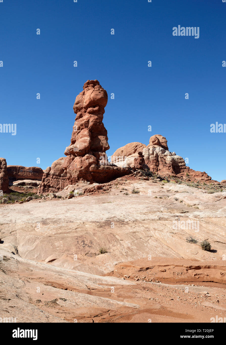 Pinnacle and Great Wall, Arches National Park, Utah, America Stock ...