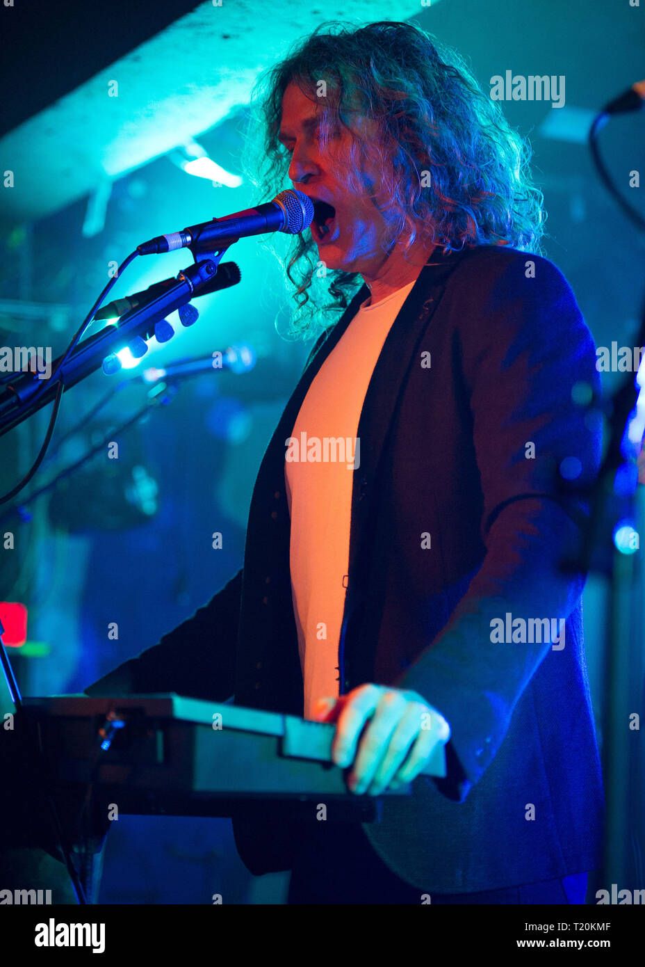 Killers Guitarist, Dave Keuning performing in Glasgow to a packed crowd ...