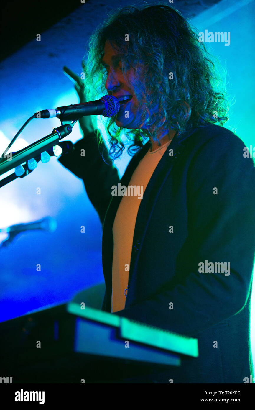 Killers Guitarist, Dave Keuning performing in Glasgow to a packed crowd ...