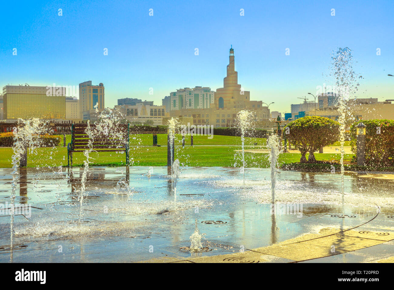 Doha corniche hi-res stock photography and images - Alamy
