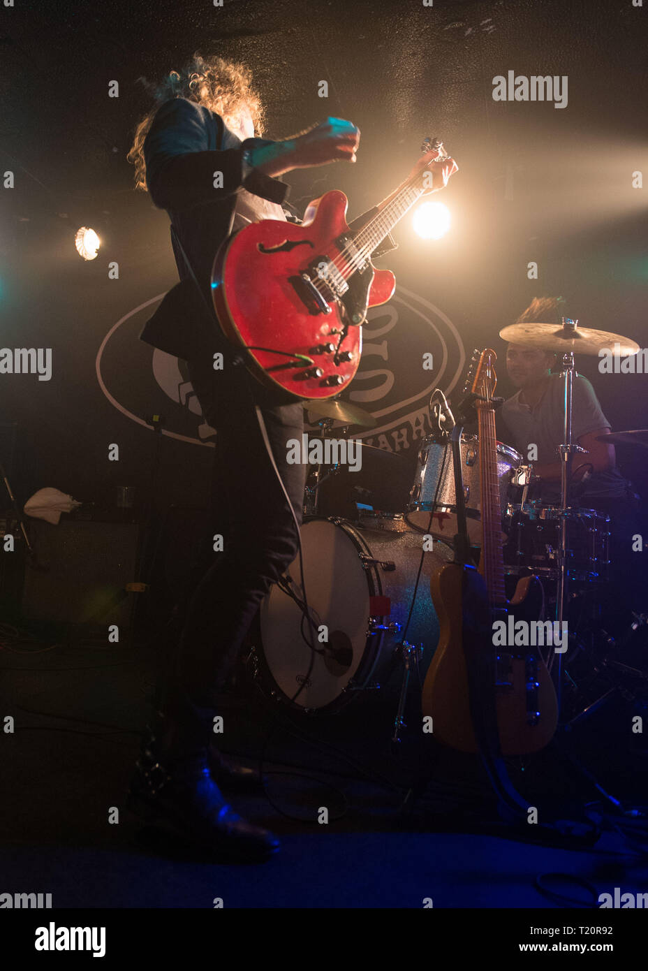 Killers Guitarist, Dave Keuning performing in Glasgow to a packed crowd ...