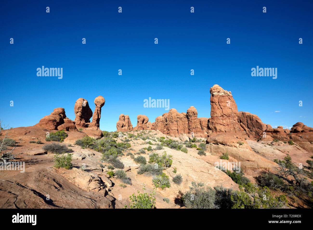 Rock Pinnacles, The Great Wall, Arches National Park, Utah, America ...