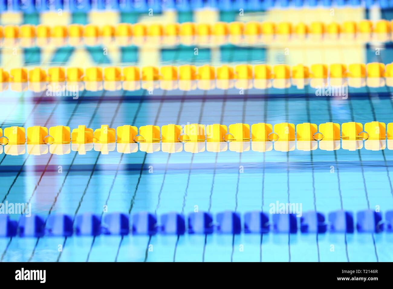Simming pool hi-res stock photography and images - Alamy