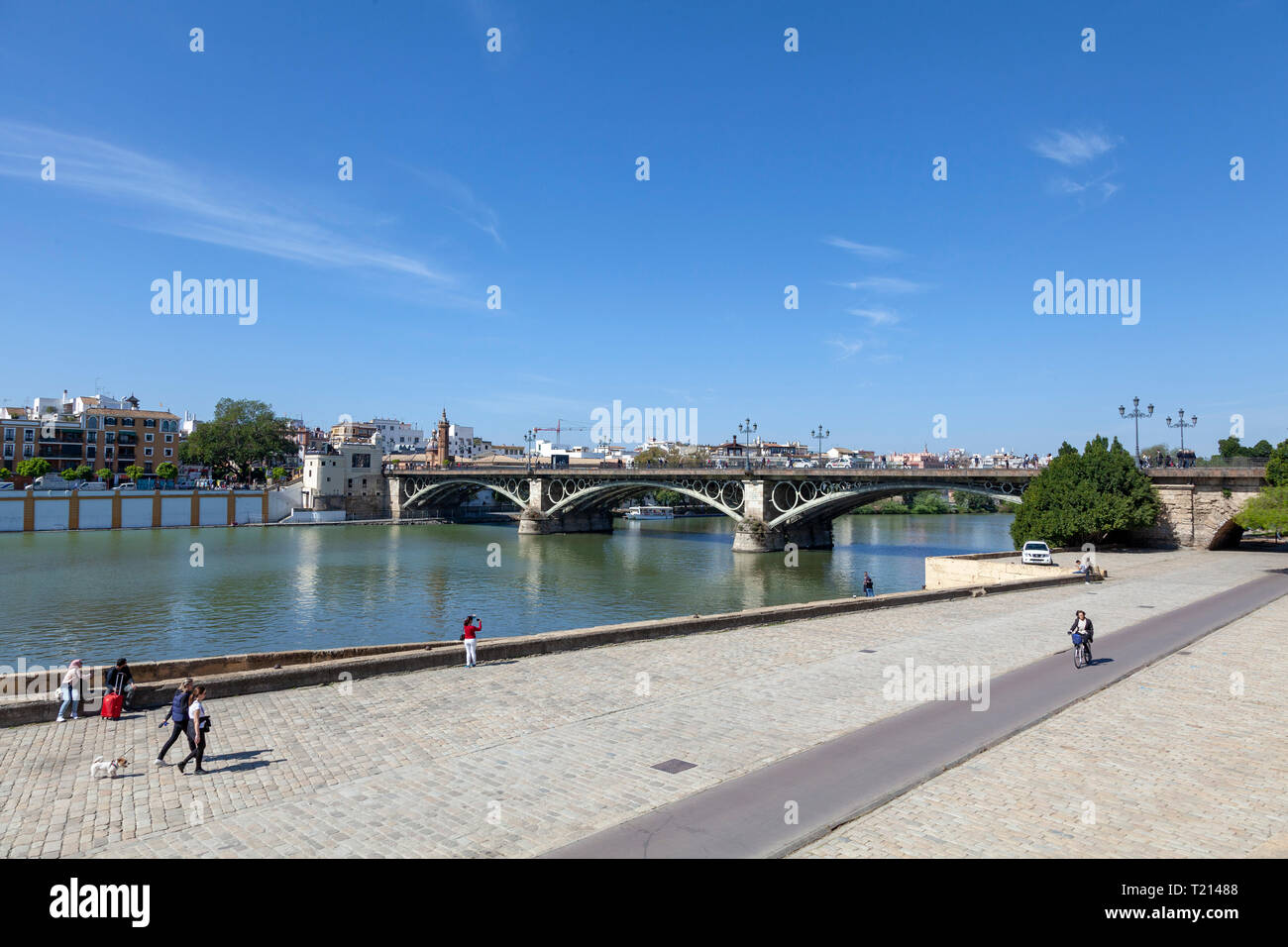 The Isabella Bridge, Seville, Spain Stock Photo - Alamy