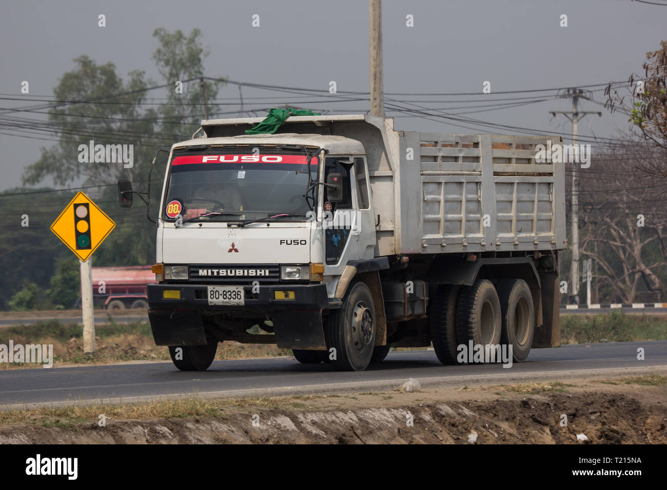 Mitsubishi fuso truck hi-res stock photography and images - Alamy