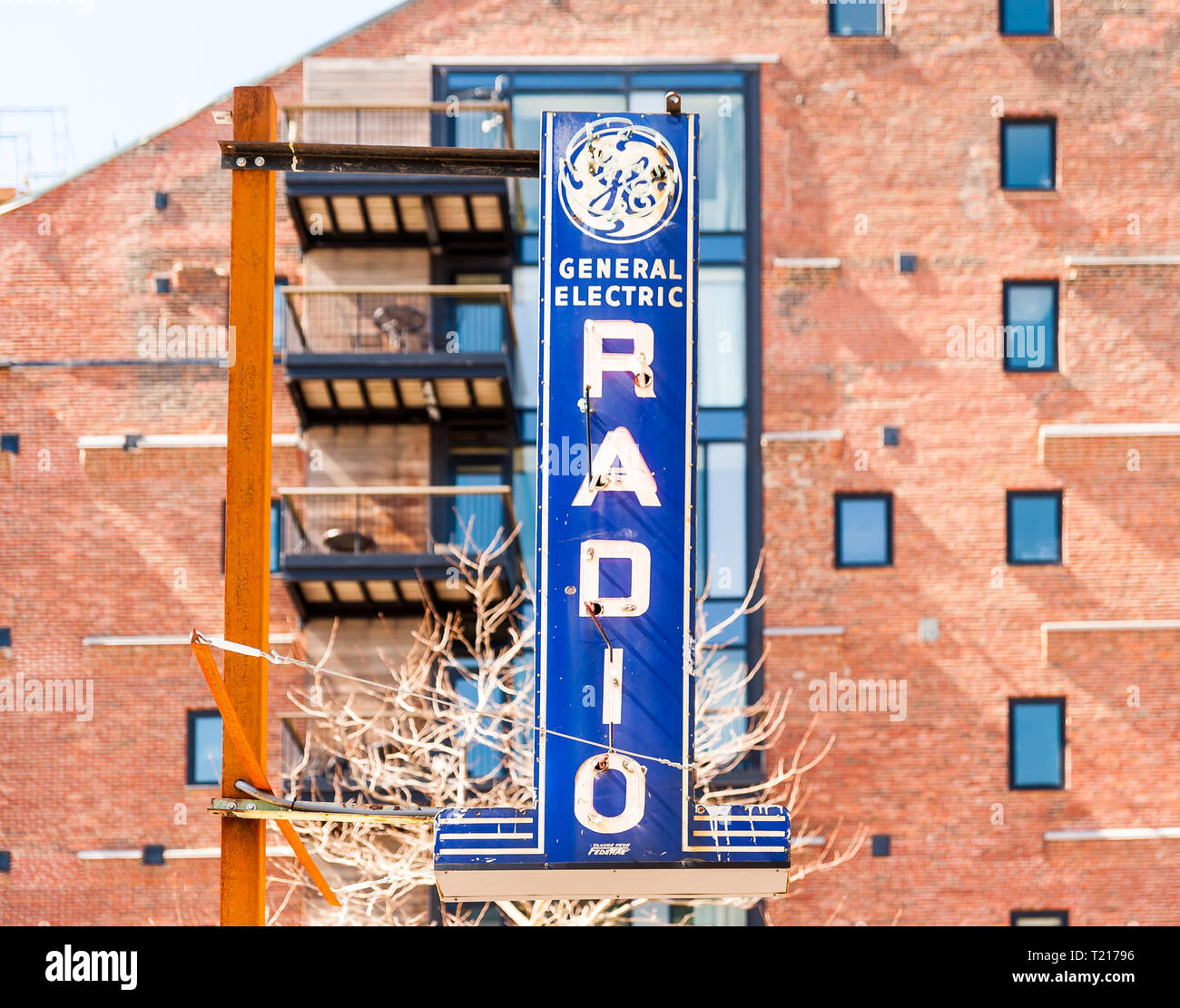 GLOW, art installation of neon signs from 1925-1970, on the Rose ...
