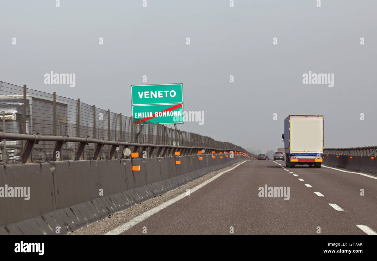 Border between italian Region called VENETO ad EMILIA ROMAGNA on the ...
