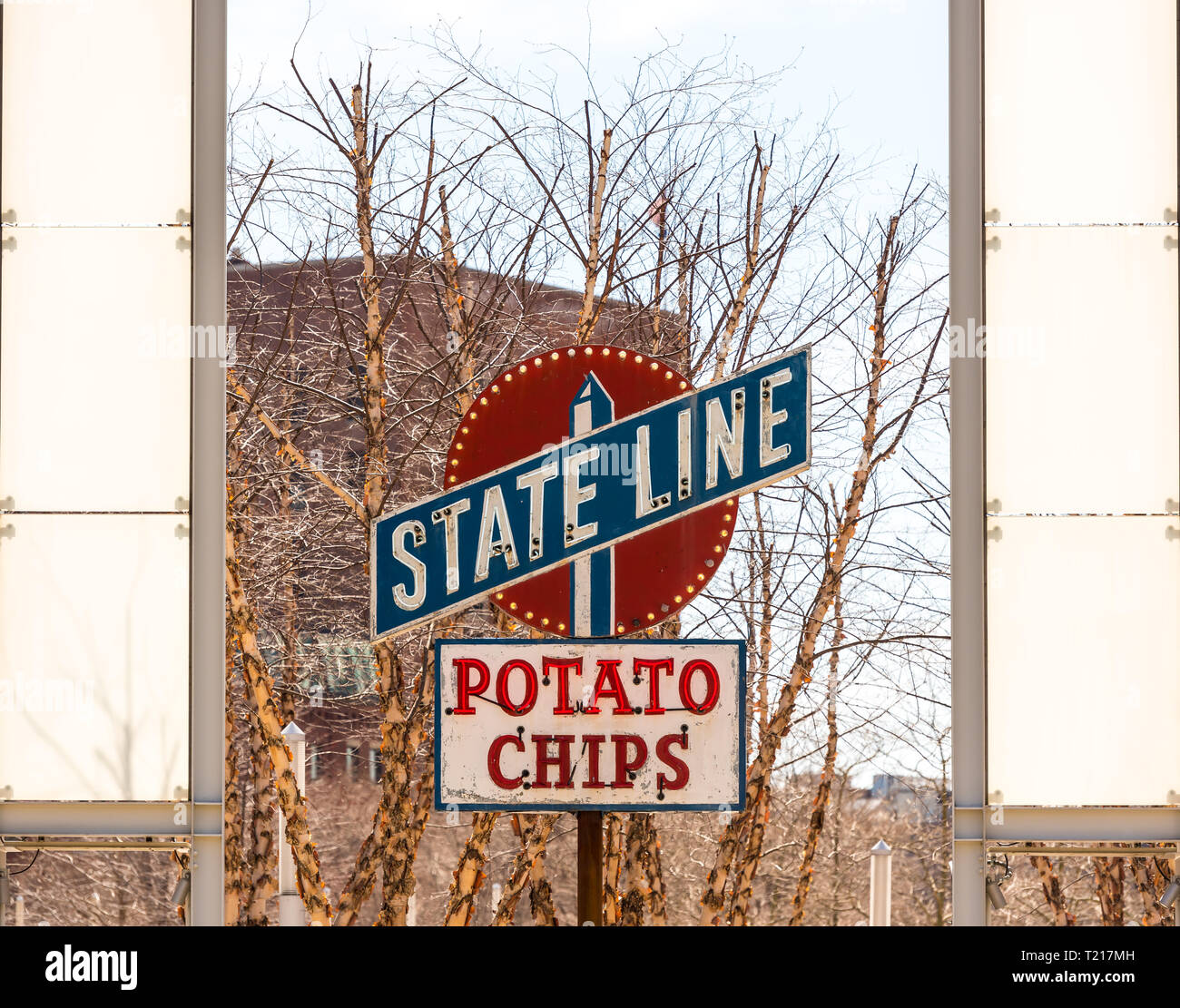 GLOW, art installation of neon signs from 1925-1970, on the Rose ...