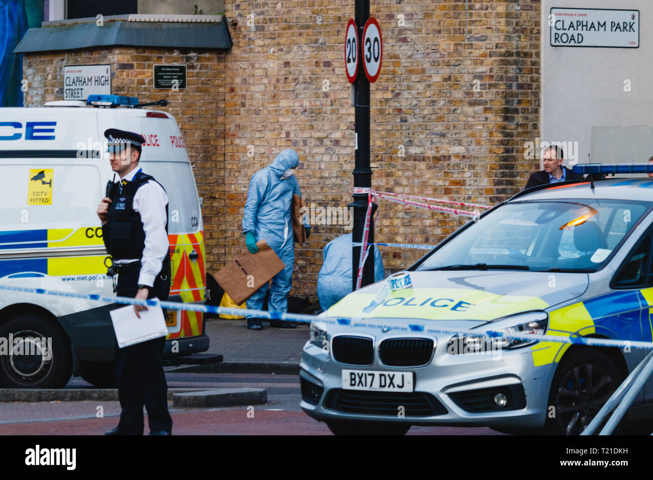 Crime knife tube hi-res stock photography and images - Alamy
