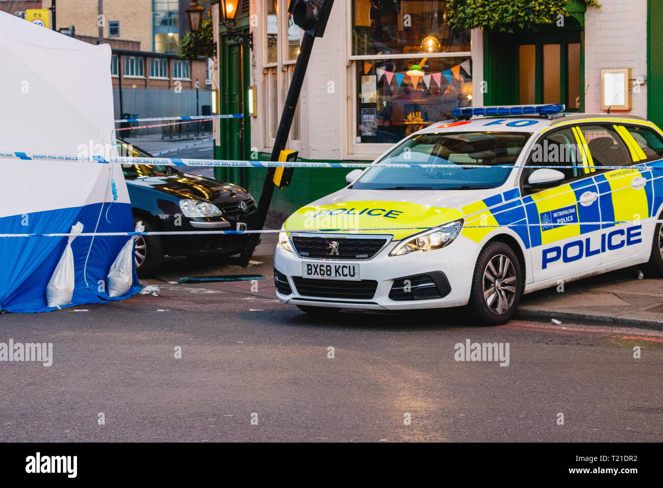 Crime knife tube hi-res stock photography and images - Alamy