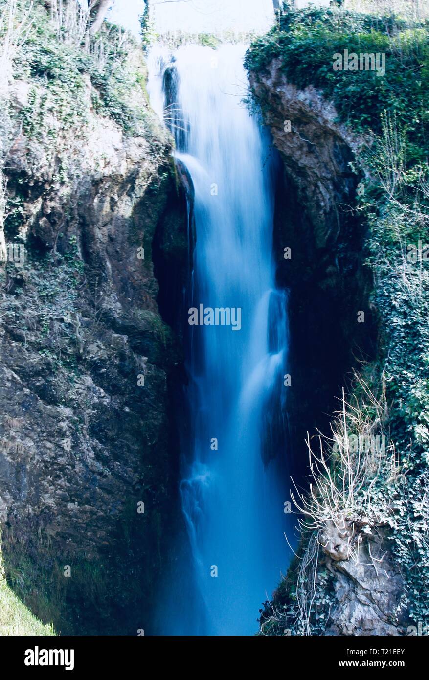 Dyserth waterfall hi-res stock photography and images - Alamy