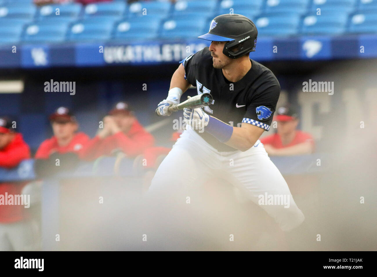 Lexington, KY, USA. 28th Mar, 2019. Kentucky's Dalton Reed squares to ...