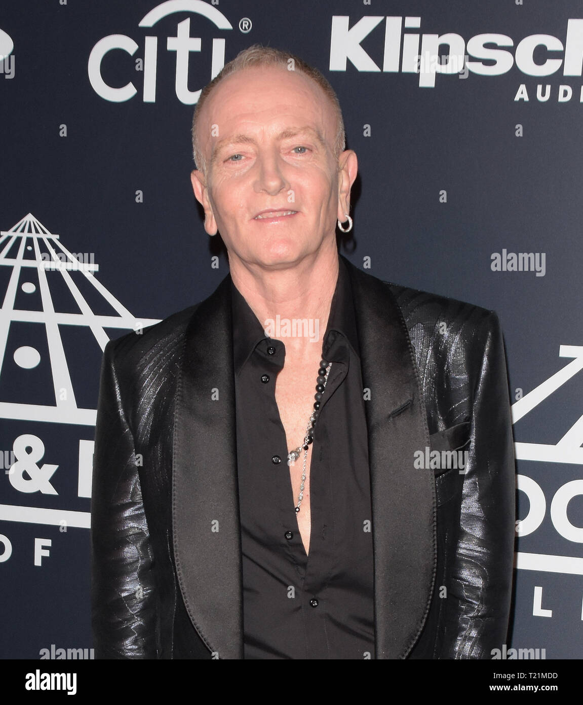 Phil collen of def leppard hi-res stock photography and images - Alamy