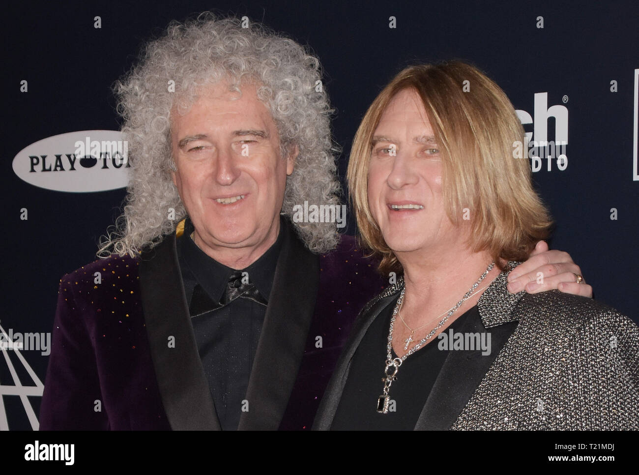 NEW YORK, NEW YORK - MARCH 29: Brian May, Joe Elliot of Def Leppard ...