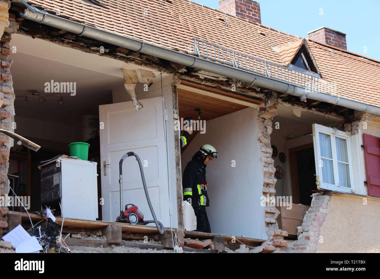 Blown away house hi-res stock photography and images - Alamy