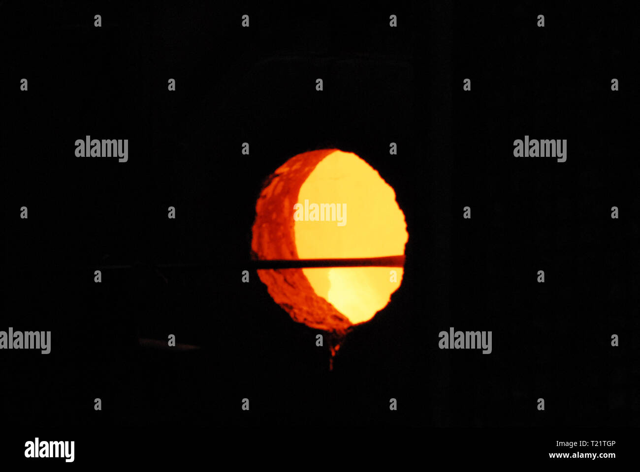 Murano glass blowing furnace hi-res stock photography and images - Alamy