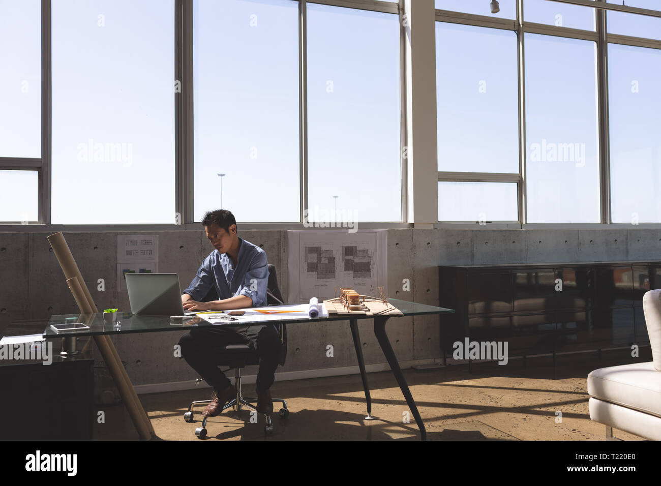 Architect desk hi-res stock photography and images - Alamy