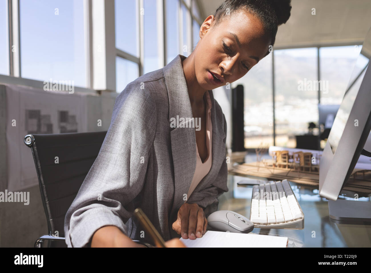 Desk notepad hi-res stock photography and images - Alamy