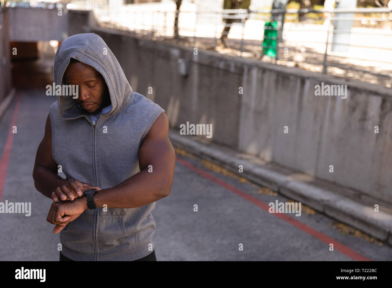 Smart looking man hi-res stock photography and images - Alamy