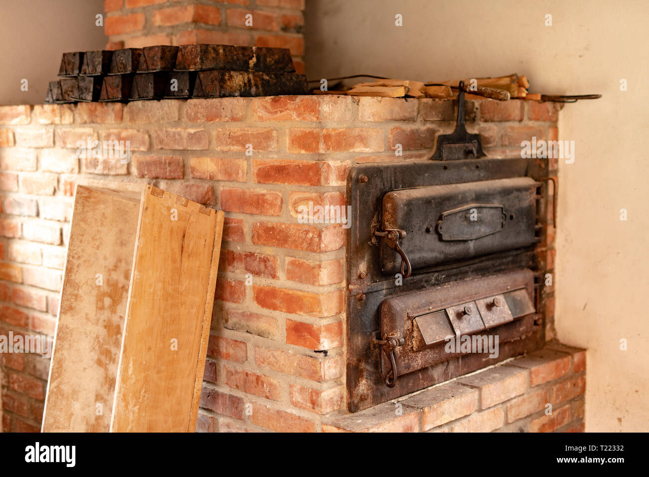 Man cooking breakfast on open hi-res stock photography and images - Alamy