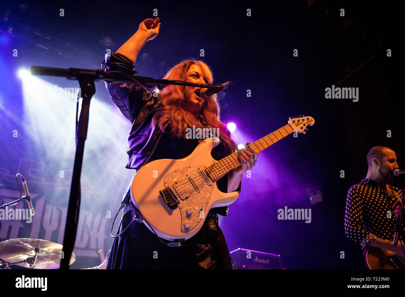 Tara lynch guitarist hi-res stock photography and images - Alamy