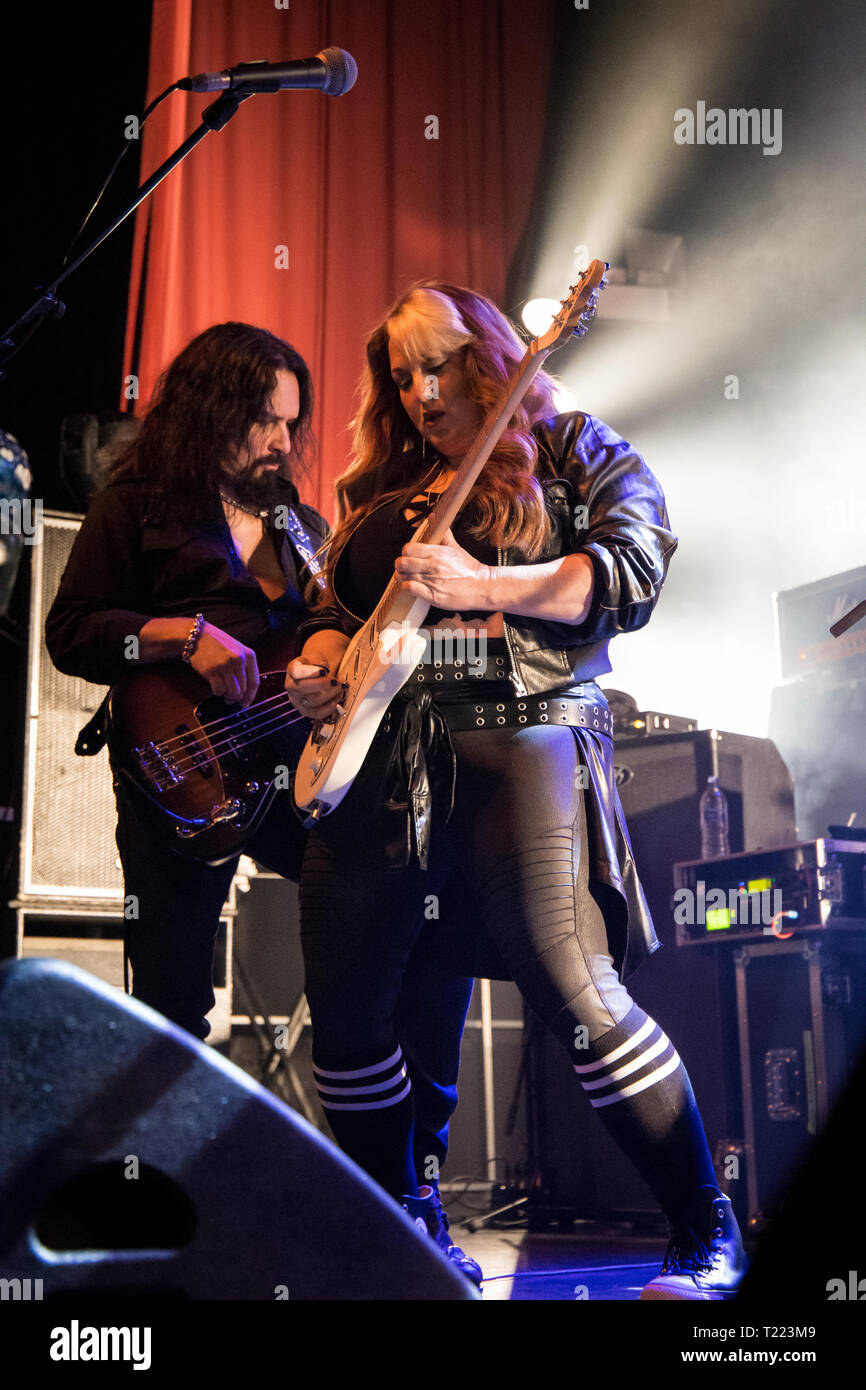 Tara lynch drummer hi-res stock photography and images - Alamy