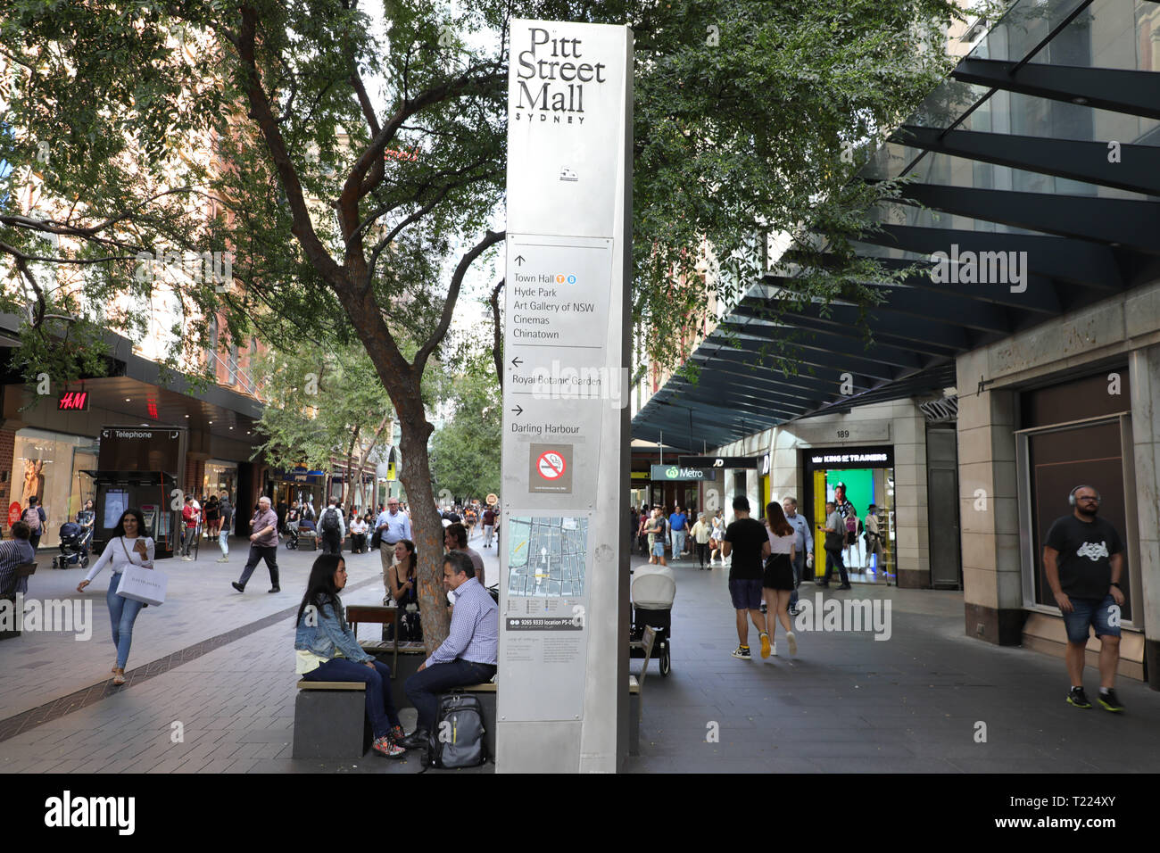 Pitt street shopping mall hi-res stock photography and images - Alamy