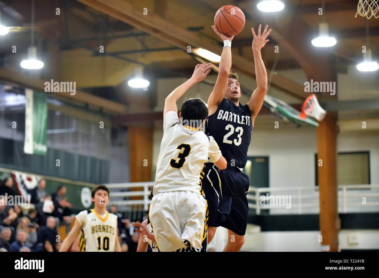 Firing shot hi-res stock photography and images - Alamy