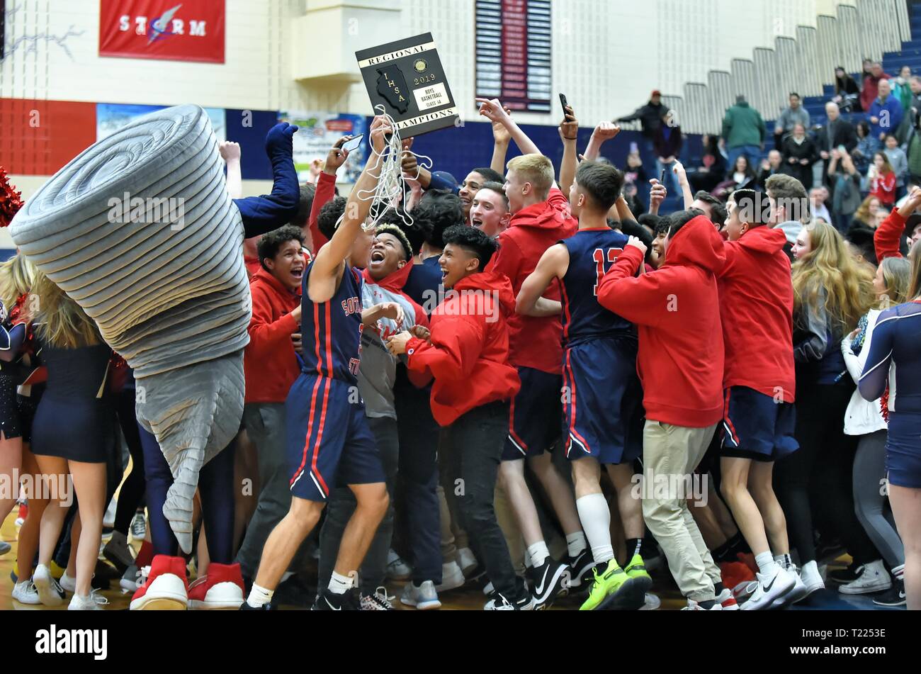 Basketball player cheering hi-res stock photography and images - Alamy