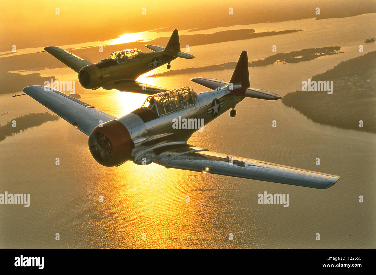 North american aviation t 6 texan hi-res stock photography and images ...