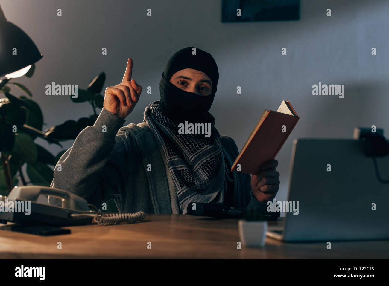 Burglar gets caught after stopping to read a book in the middle of a ...