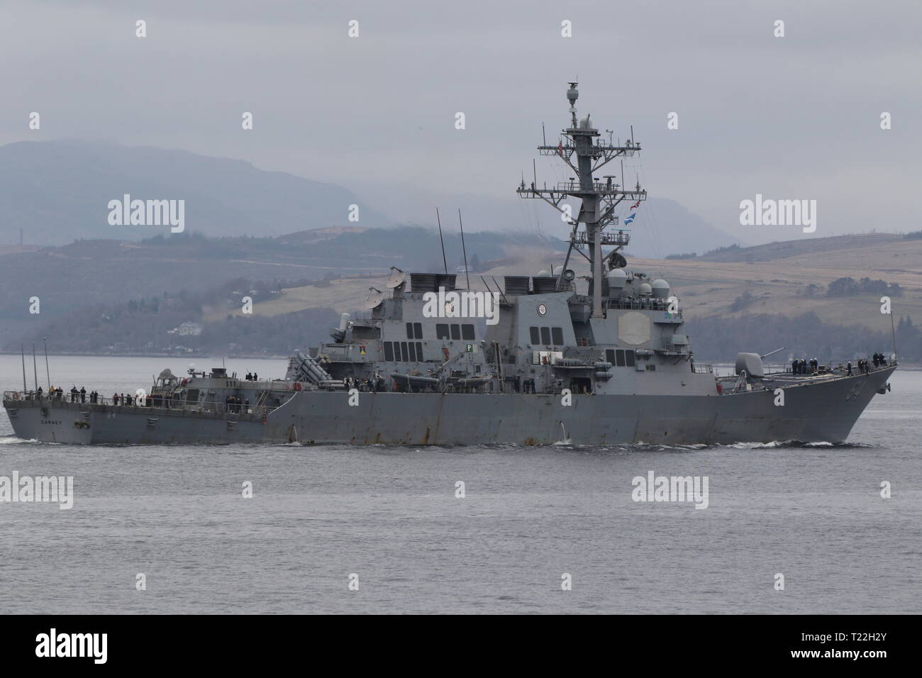 USS Carney (DDG-64), an Arleigh Burke-class destroyer (Flight I ...