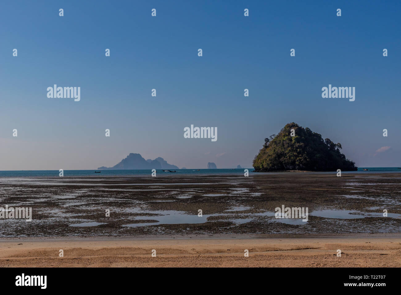 A typical island view in Thailand Stock Photo - Alamy