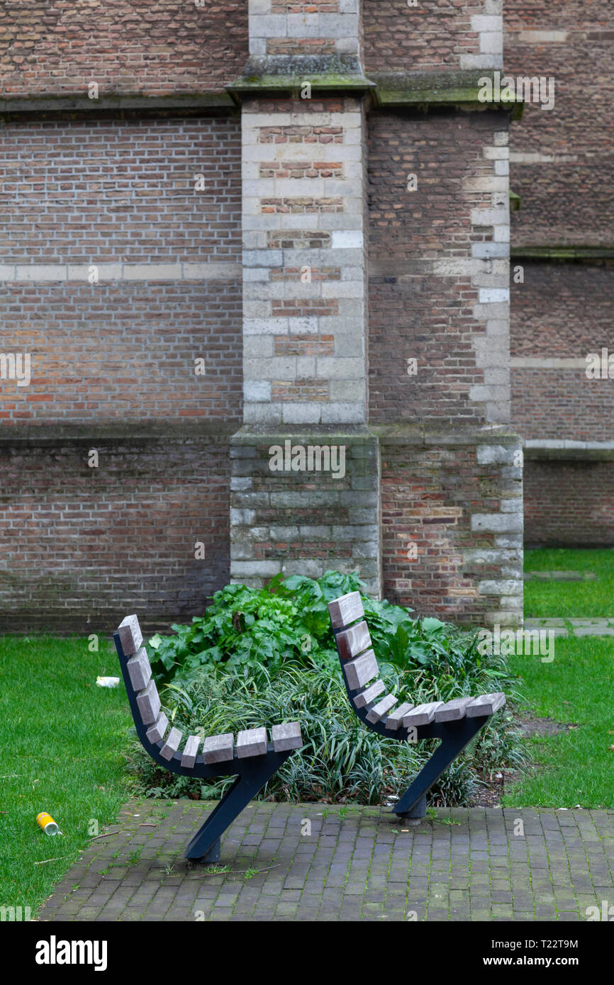 Modern park bench ,Rotterdam, Netherlands Stock Photo - Alamy