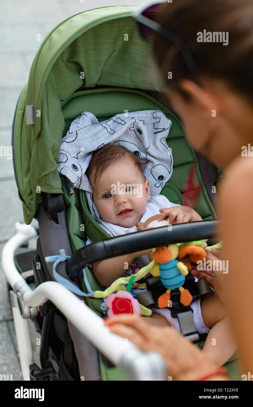 Mother and baby stroller hi-res stock photography and images - Alamy