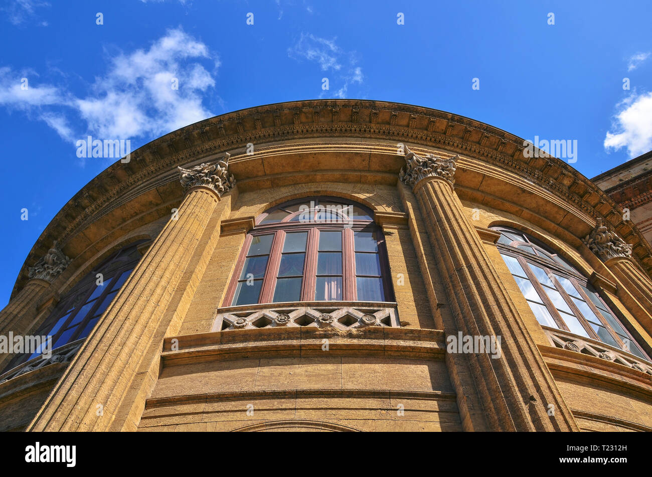 Palermo opera house hi-res stock photography and images - Alamy