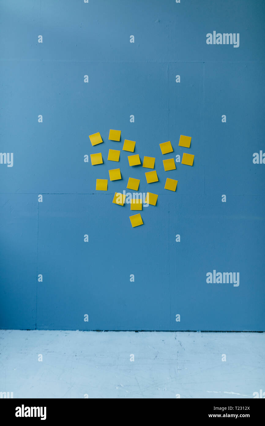 Made yellow sticky notes hi-res stock photography and images - Alamy