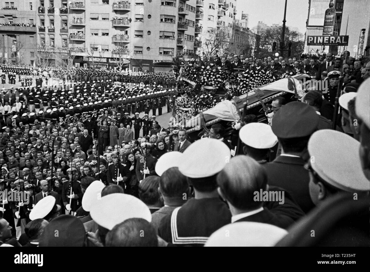 Eva Peron funeral, Buenos Aires, 1952 Stock Photo - Alamy