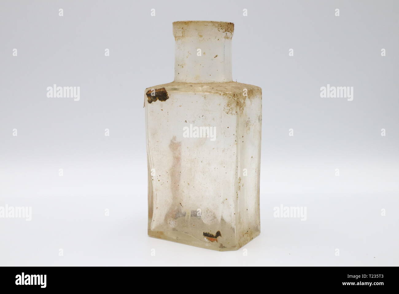 Victorian science bottle hi-res stock photography and images - Alamy