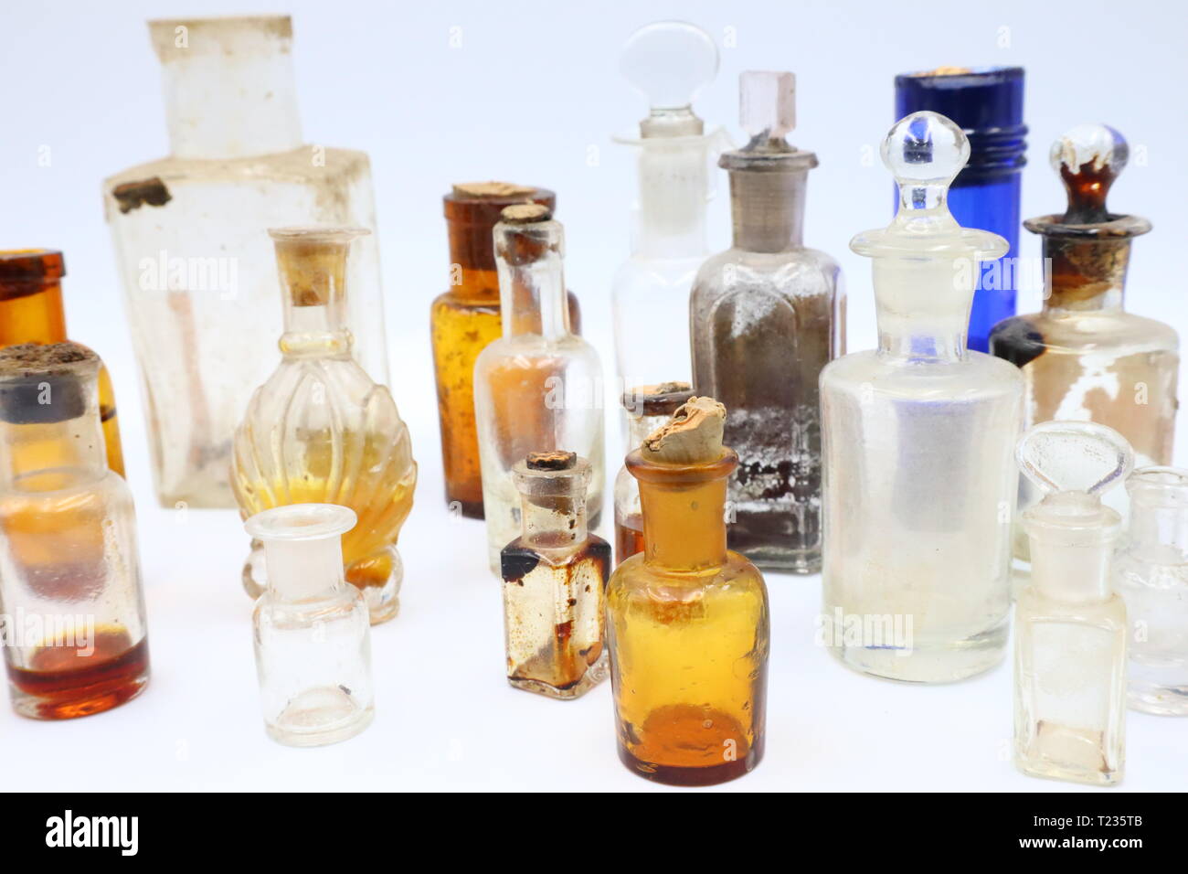 Medicine Bottles From The 1800'S at Makayla Hampton blog