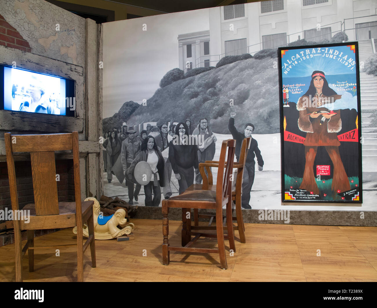 The Ellis Island Immigration Museum, Alcatraz-Indians, Statue of ...