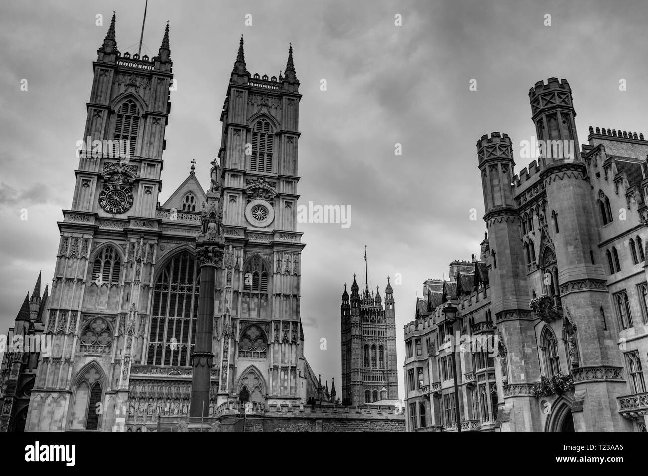 London church Black and White Stock Photos & Images - Alamy