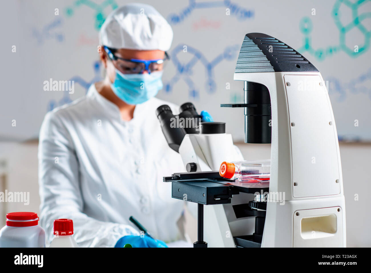 Taking notes culture hi-res stock photography and images - Alamy