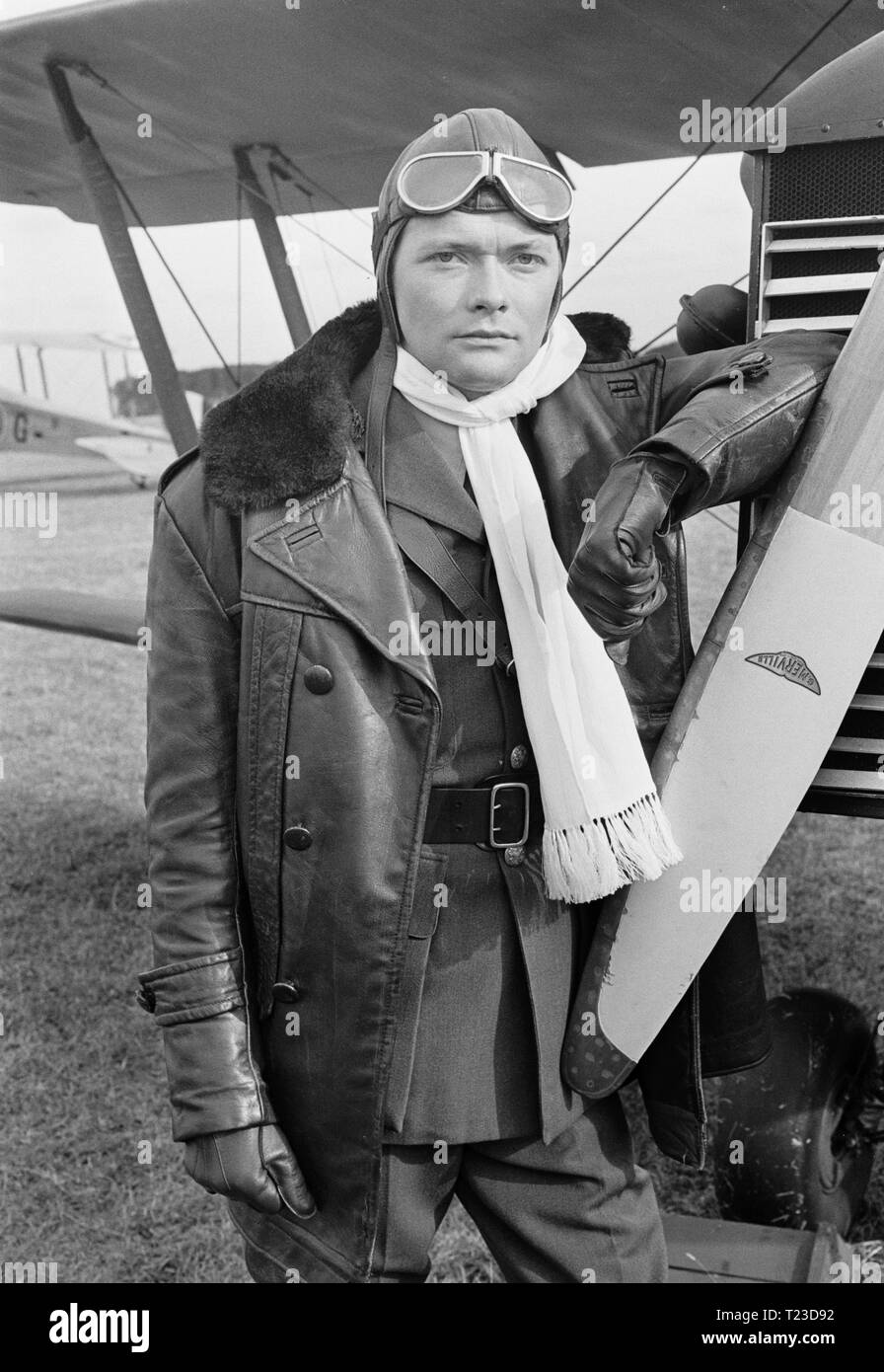 Simon ward hi-res stock photography and images - Alamy