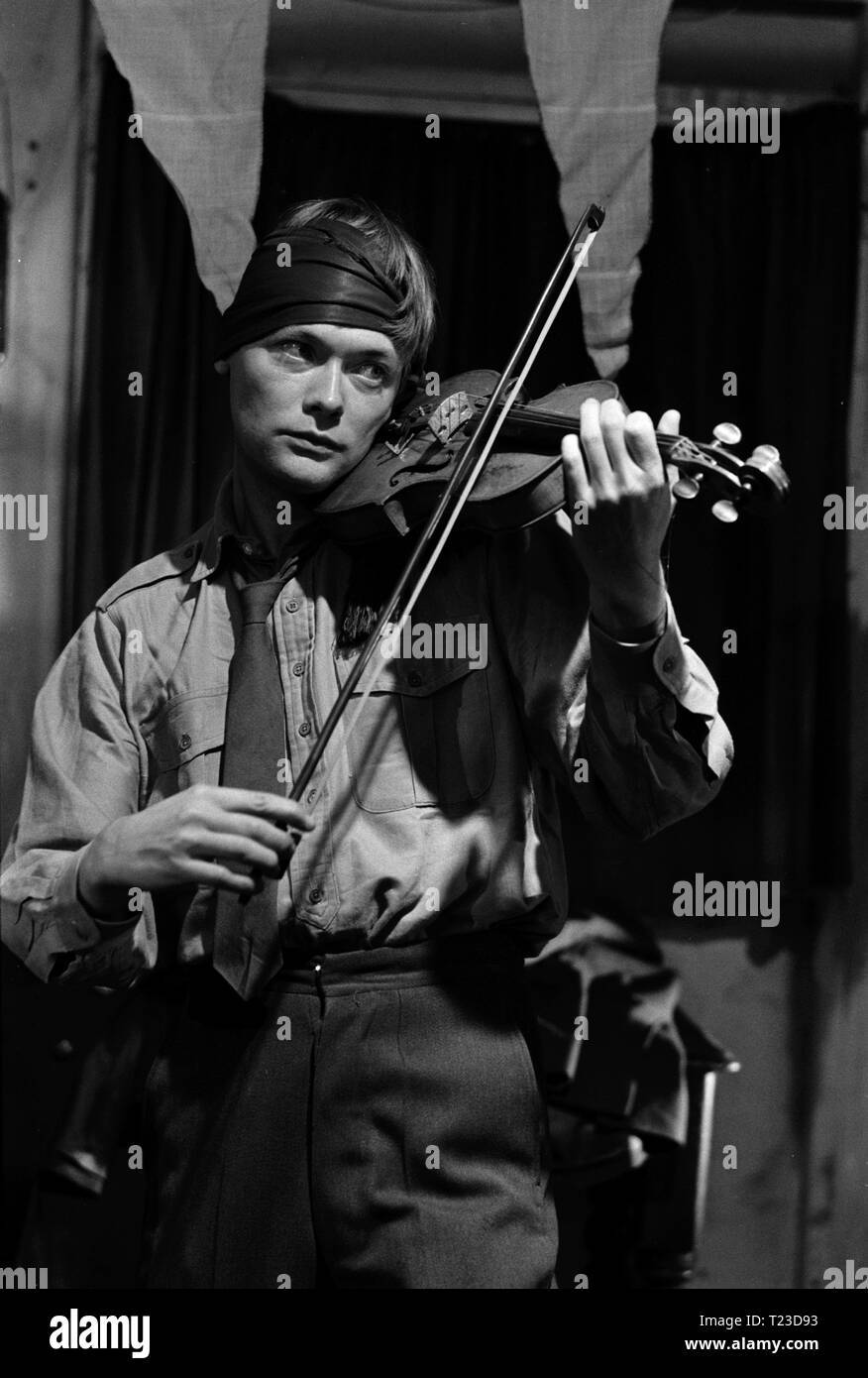 Simon ward hi-res stock photography and images - Alamy