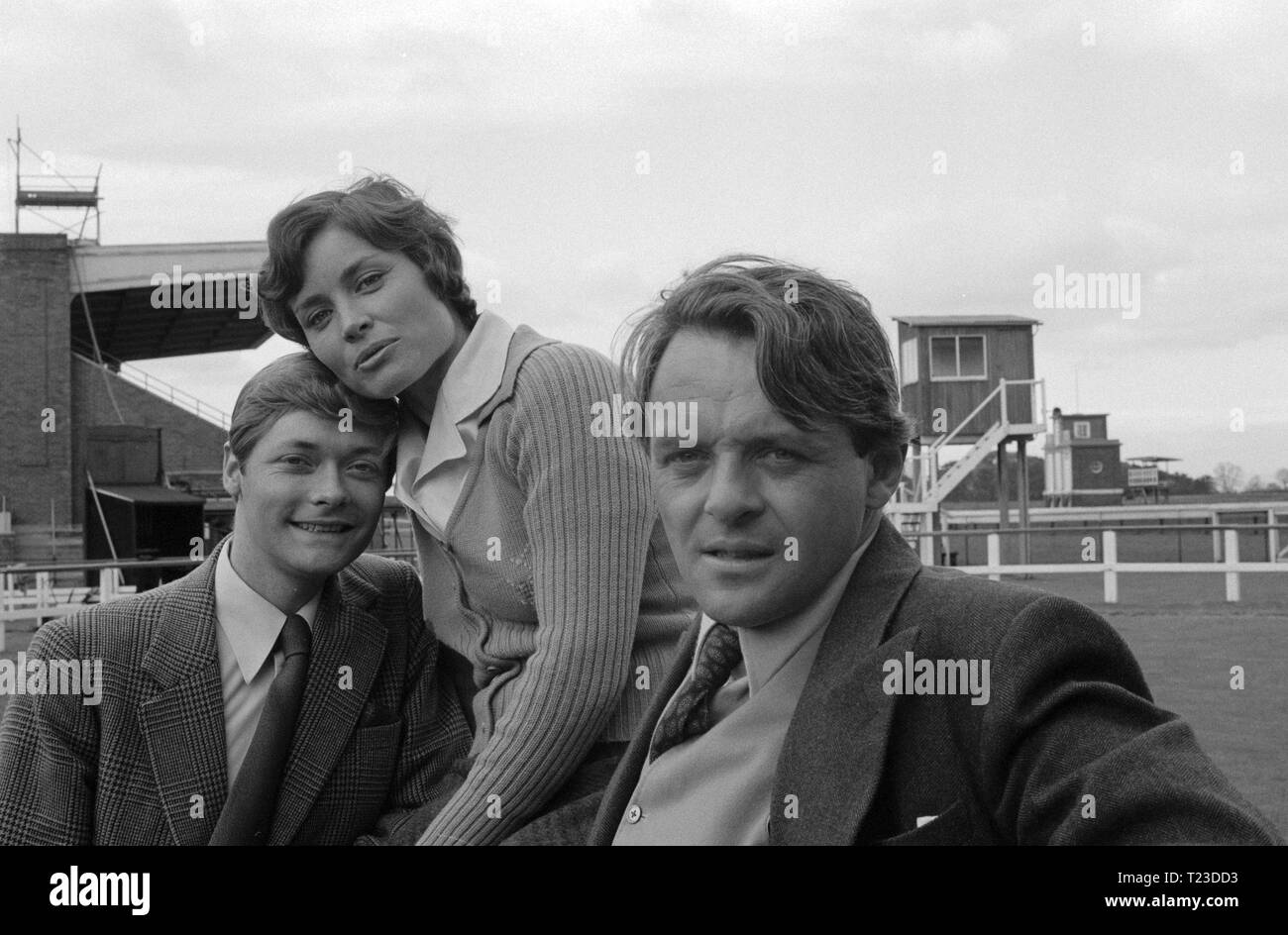 All Creatures Great and Small (1975) Simon Ward, Anthony Hopkins, Lisa ...