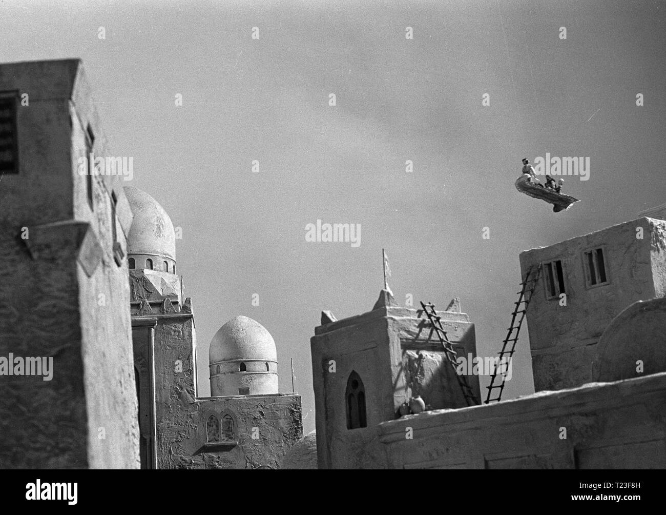 Arabian Adventure (1979) Magic carpet Date: 1979 Stock Photo - Alamy