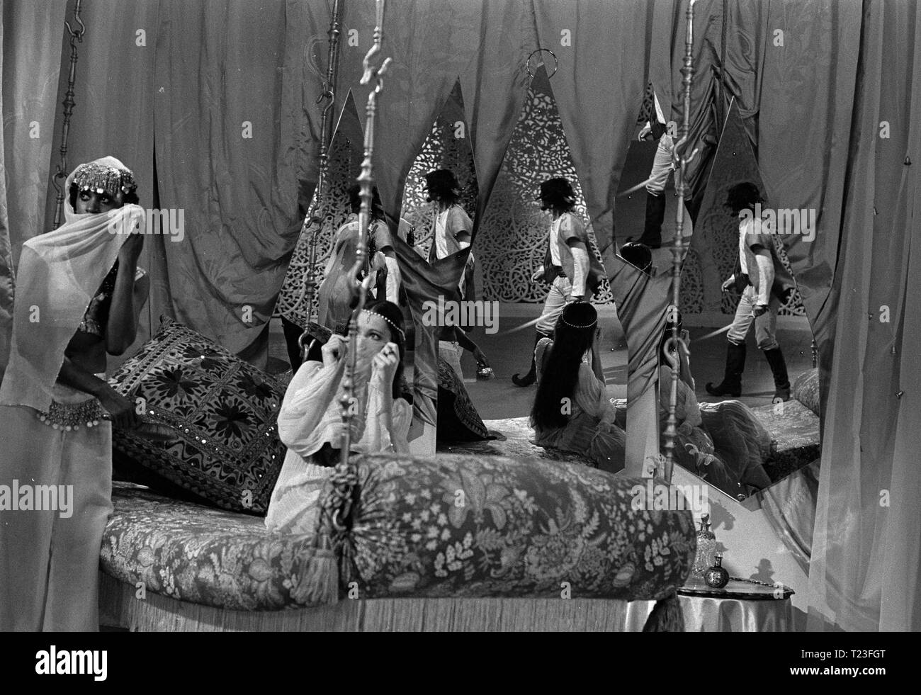 Emma samms arabian adventure 1979 hi-res stock photography and images ...