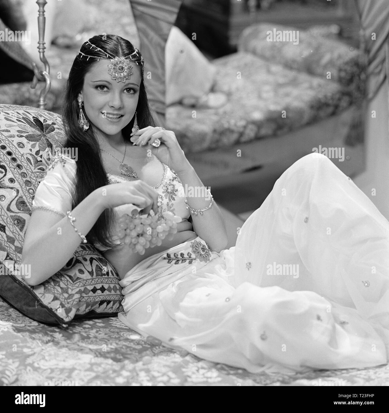 Emma samms arabian adventure 1979 hi-res stock photography and images ...