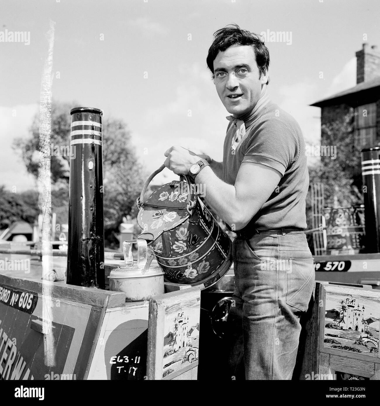 The Bargee (1964) Harry H Corbett, Date: 1964 Stock Photo - Alamy